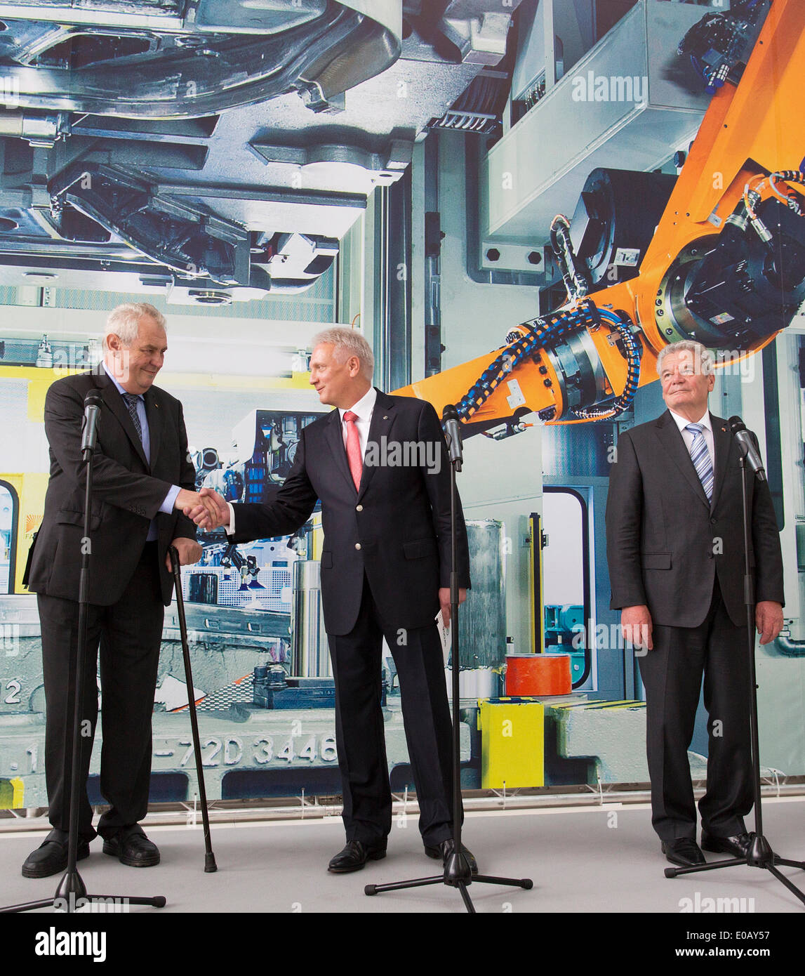 Czech President Milos Zeman, left, and his German counterpart Joachim ...