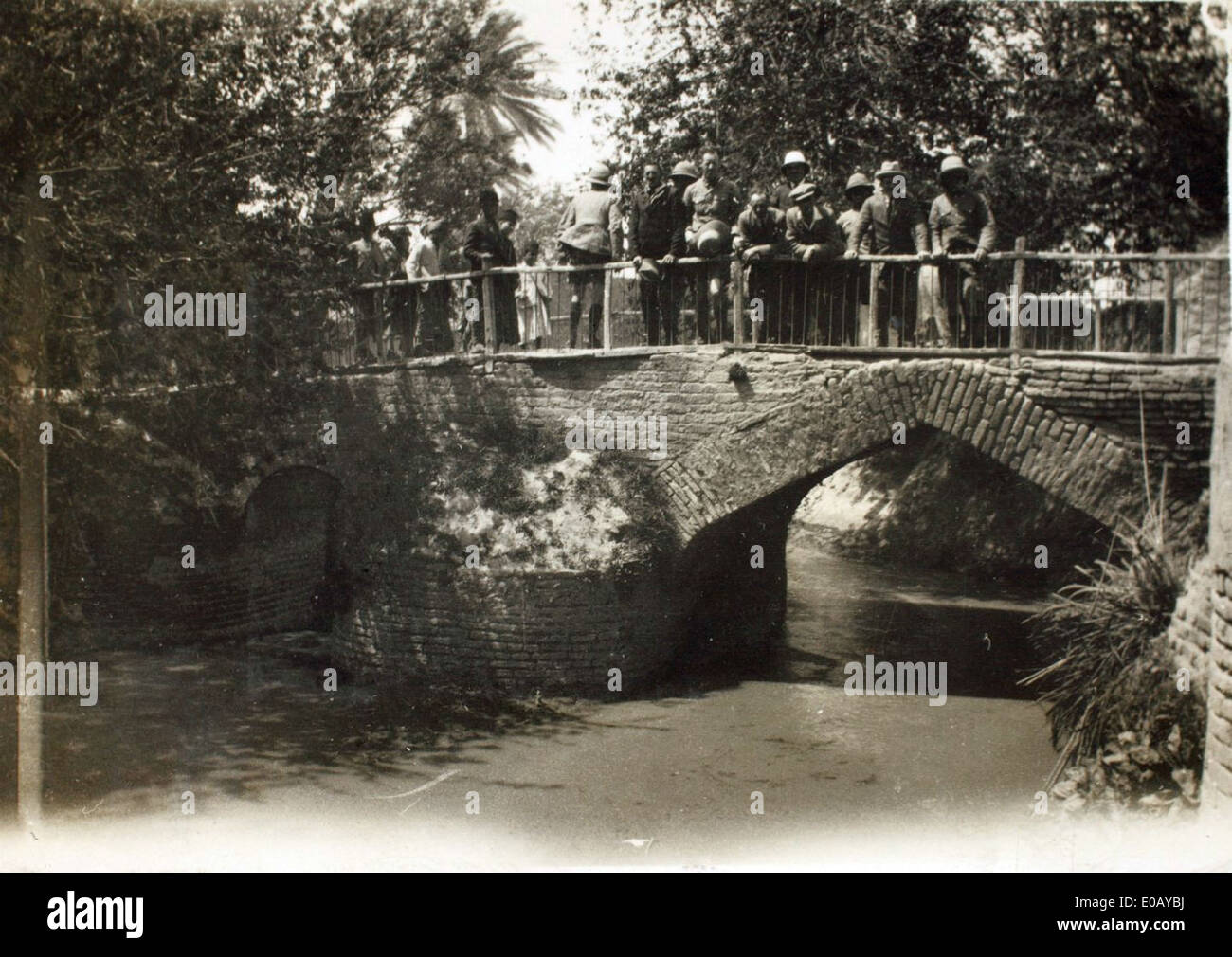 Historic bridge iraq hi-res stock photography and images - Alamy
