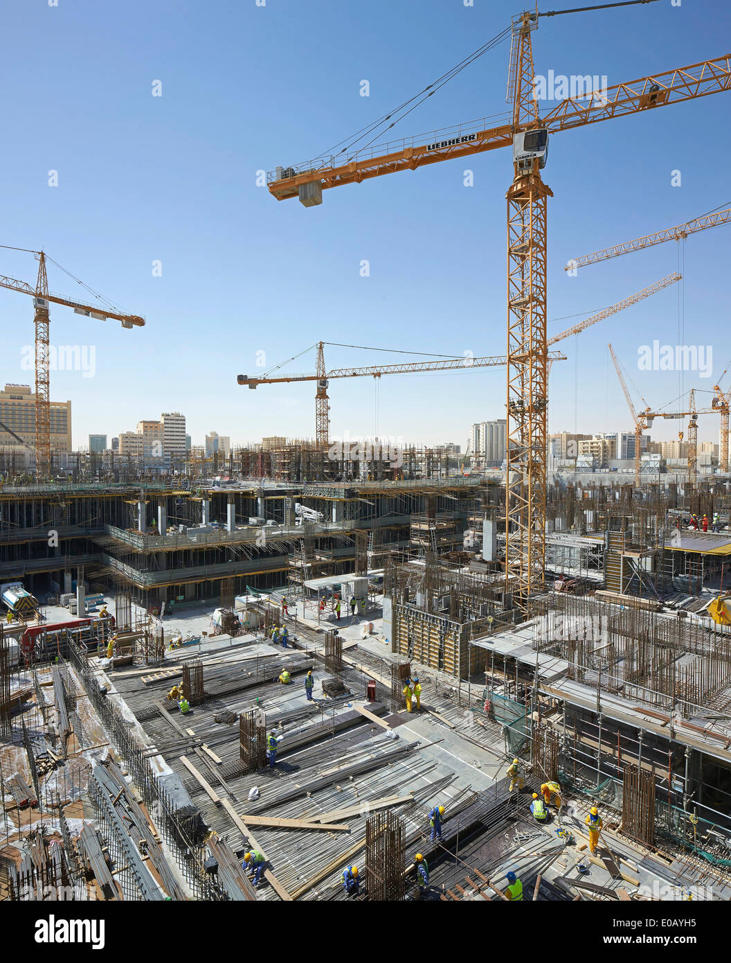 Msheireb downtown doha construction site hi-res stock photography and ...