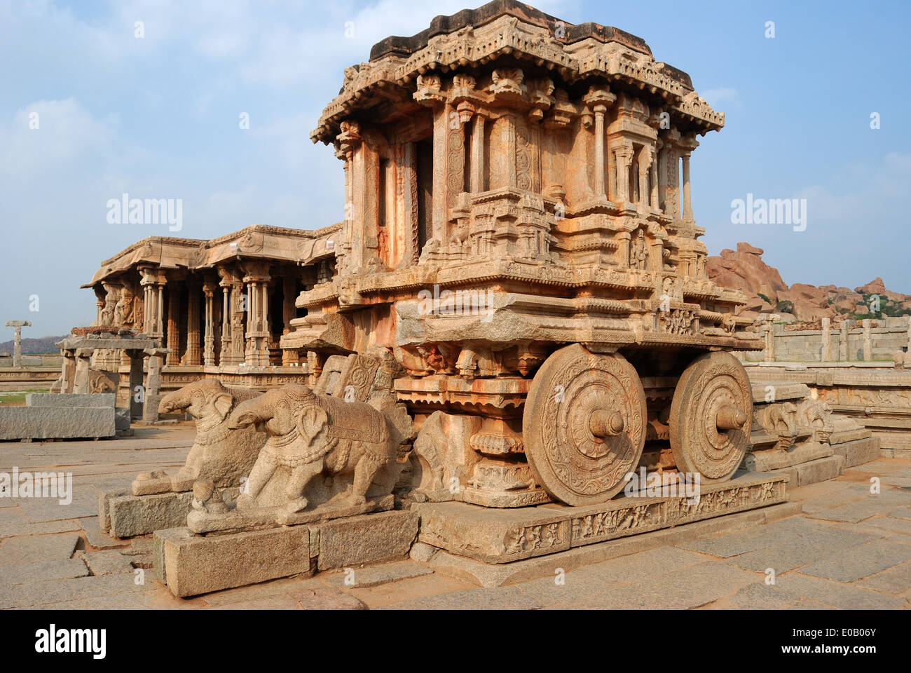 stone chariot at vittala temple, hampi, karnataka,india Stock Photo - Alamy