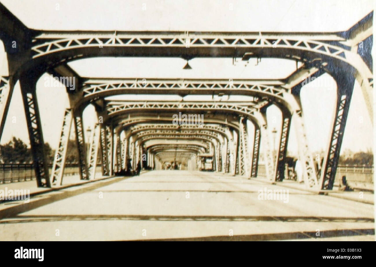 Historic Bridge Iraq High Resolution Stock Photography and Images - Alamy