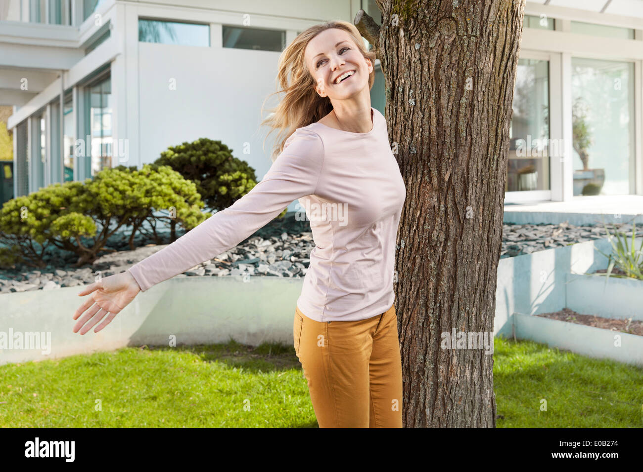Dancing around a tree hi-res stock photography and images - Alamy