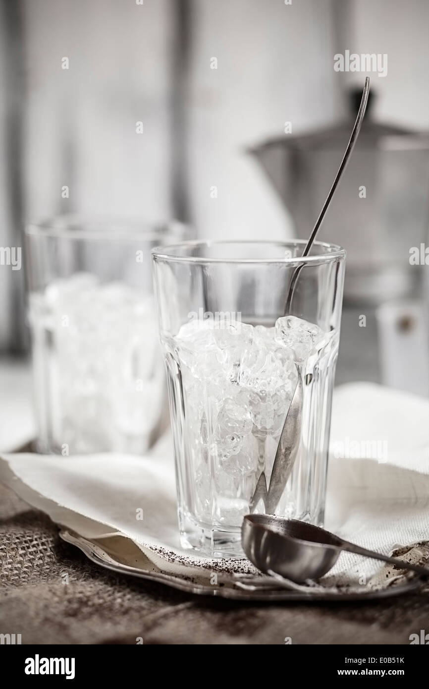 Ice in drinking glass Stock Photo - Alamy