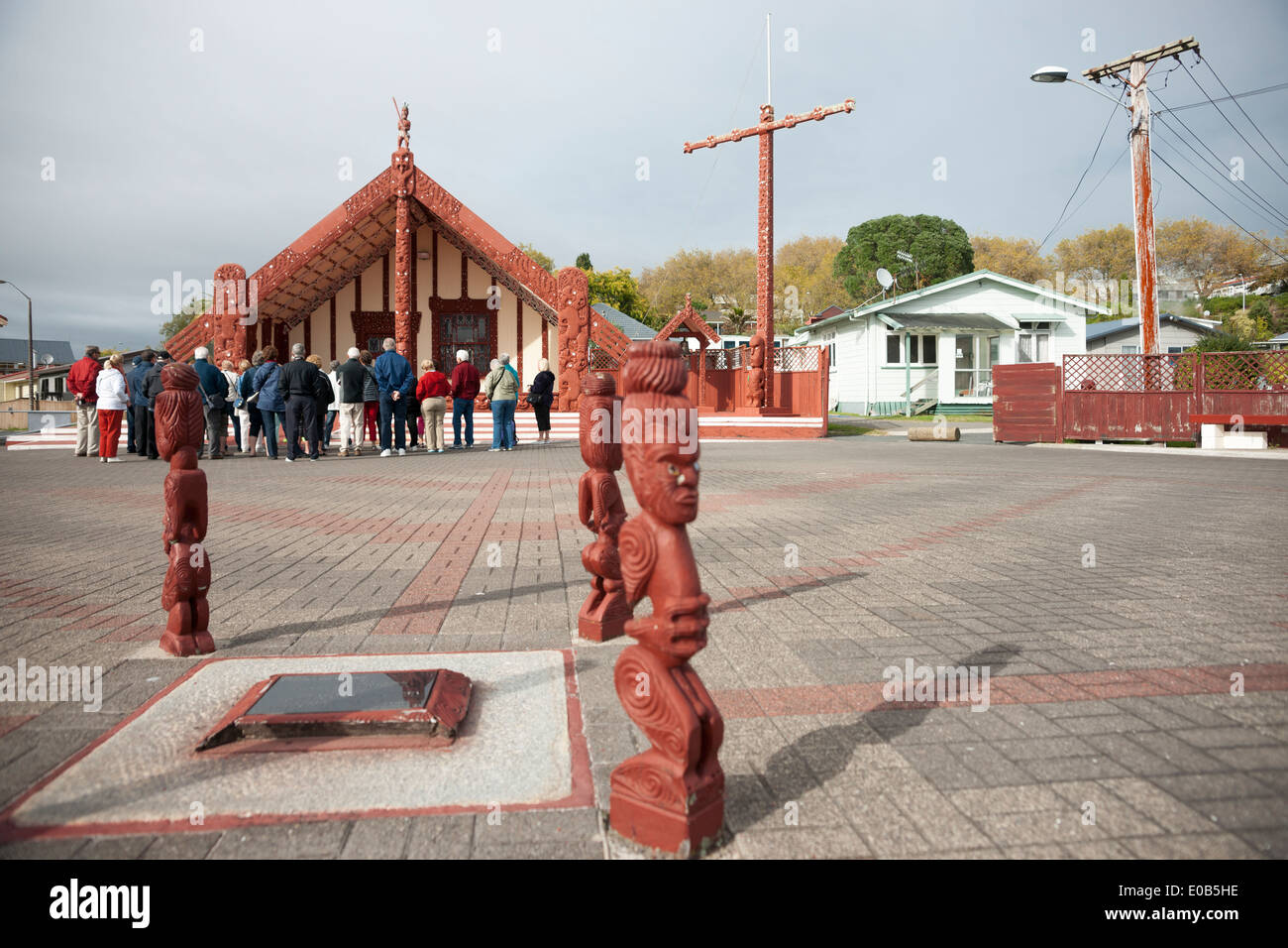 Maori whare meeting house hi-res stock photography and images - Alamy
