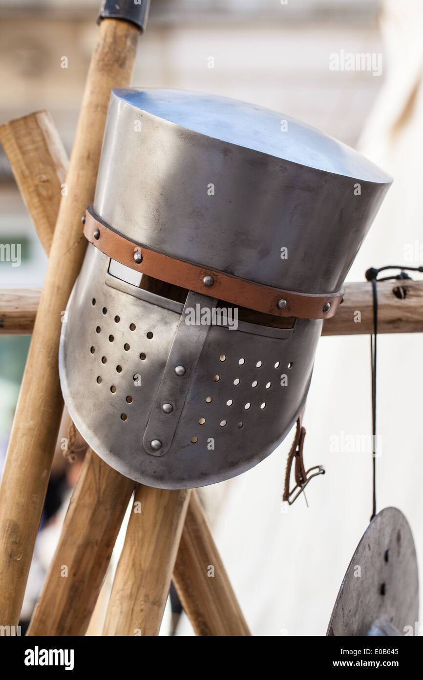 Medieval knights helmet hi-res stock photography and images - Alamy
