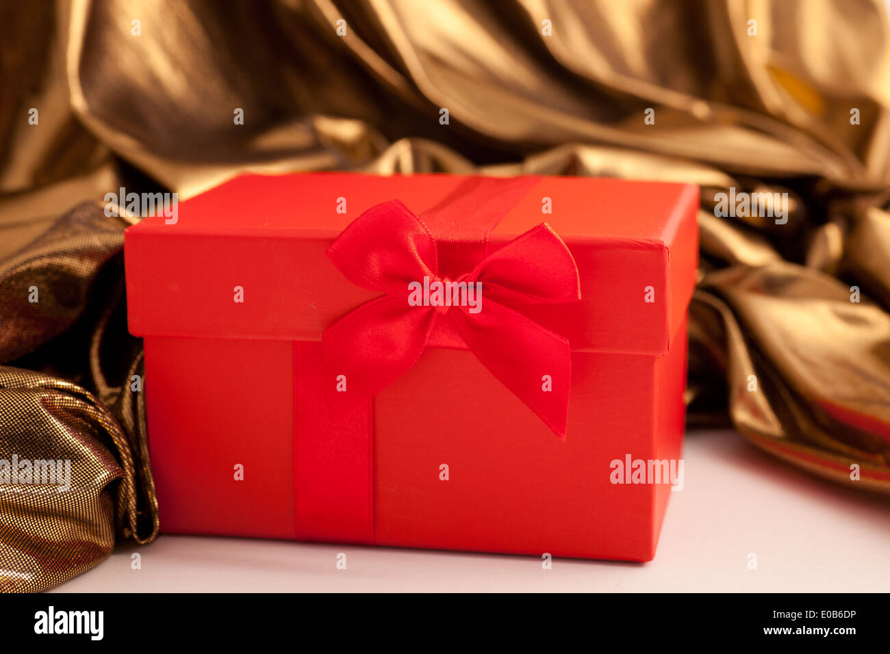 Christmas elegant hi-res stock photography and images - Alamy