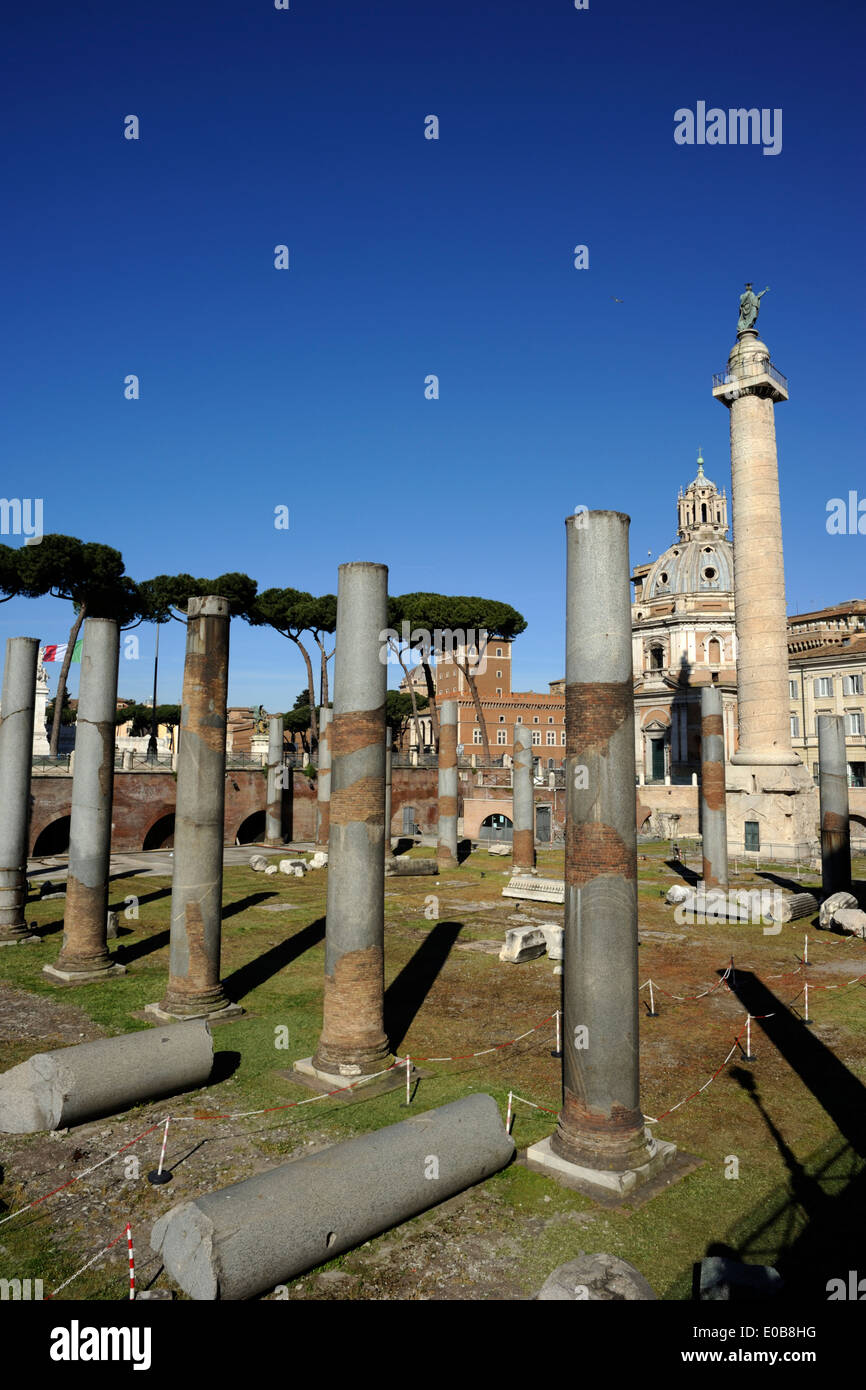 Italy, Rome, Trajan Forum, Basilica Ulpia and Trajan column Stock Photo ...