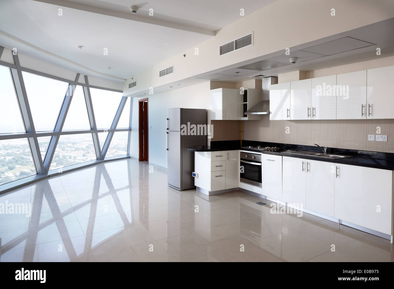 amazing interior of bright and modern empty room Stock Photo - Alamy