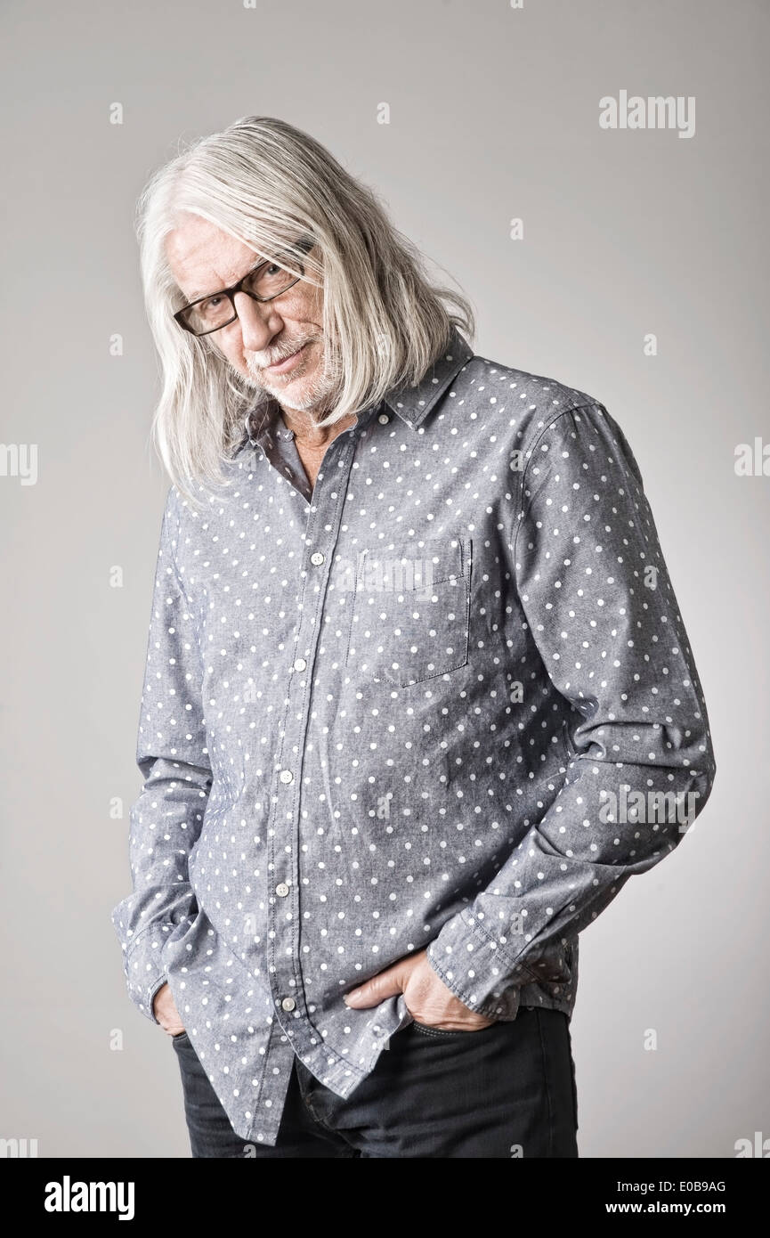 Hand in pocket hi-res stock photography and images - Alamy