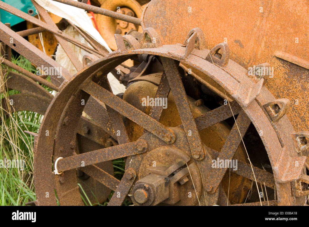 Tractor old broken down tractor hi-res stock photography and images - Alamy