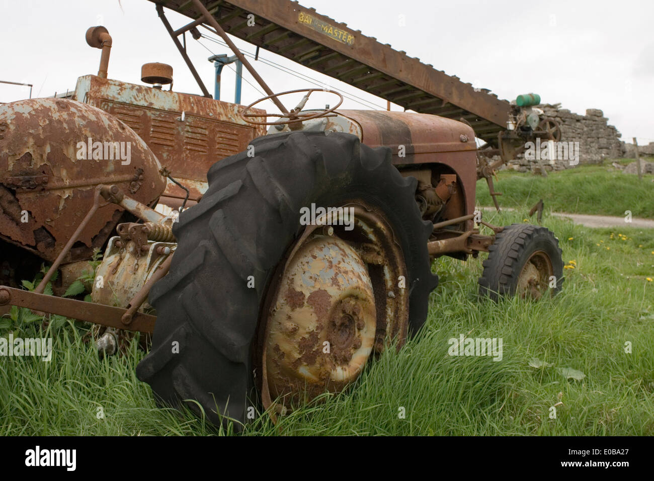 Broken down tractor hi-res stock photography and images - Alamy