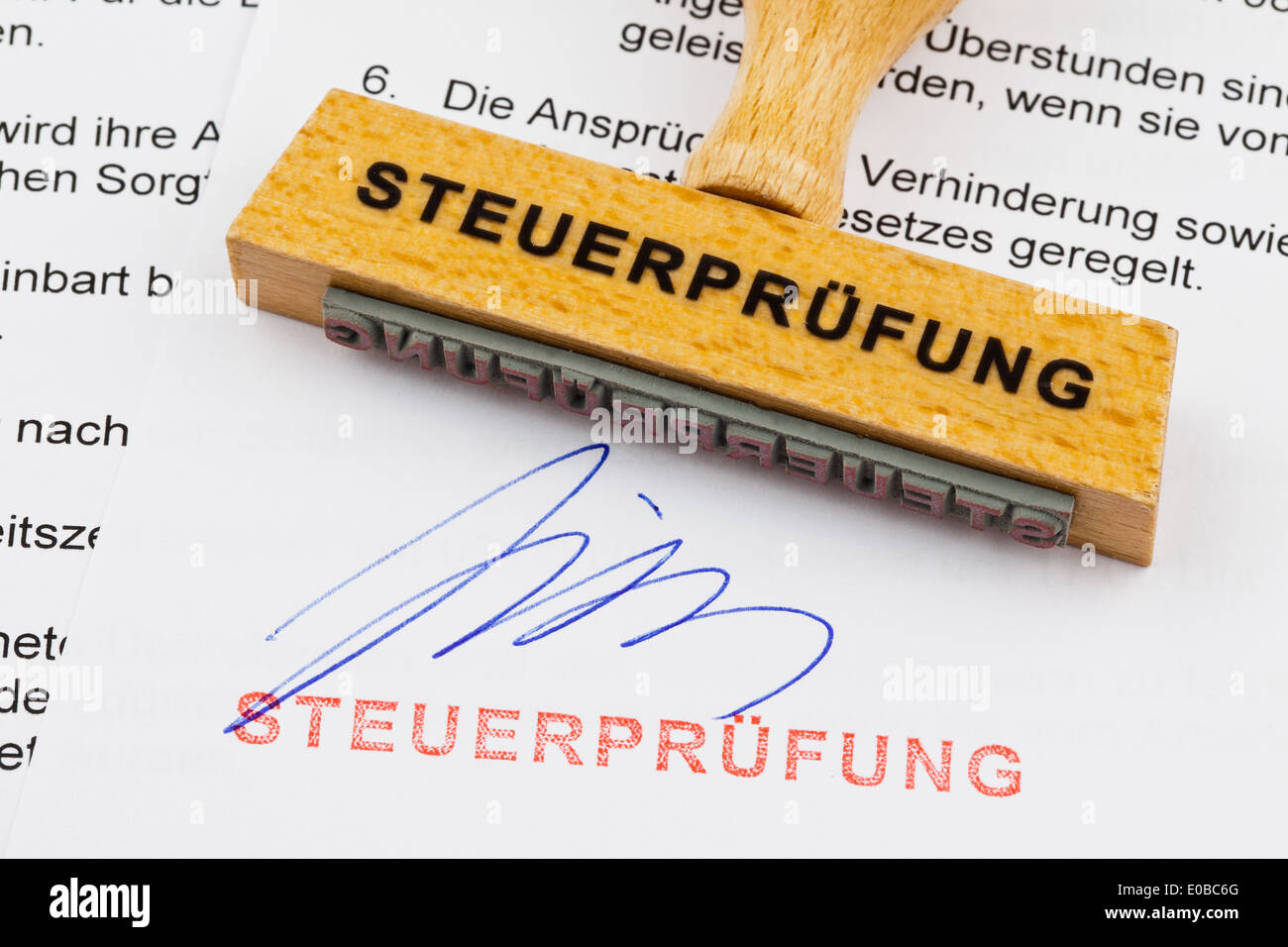 Check the label hi-res stock photography and images - Alamy