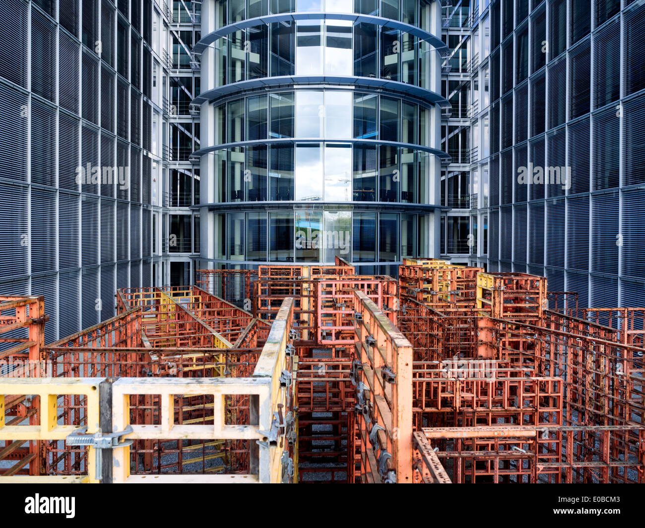 Office bulding exterior hi-res stock photography and images - Alamy