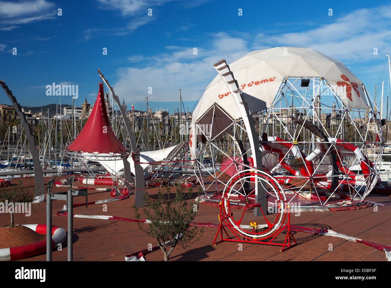 Fun in a park in barcelona hi-res stock photography and images - Alamy