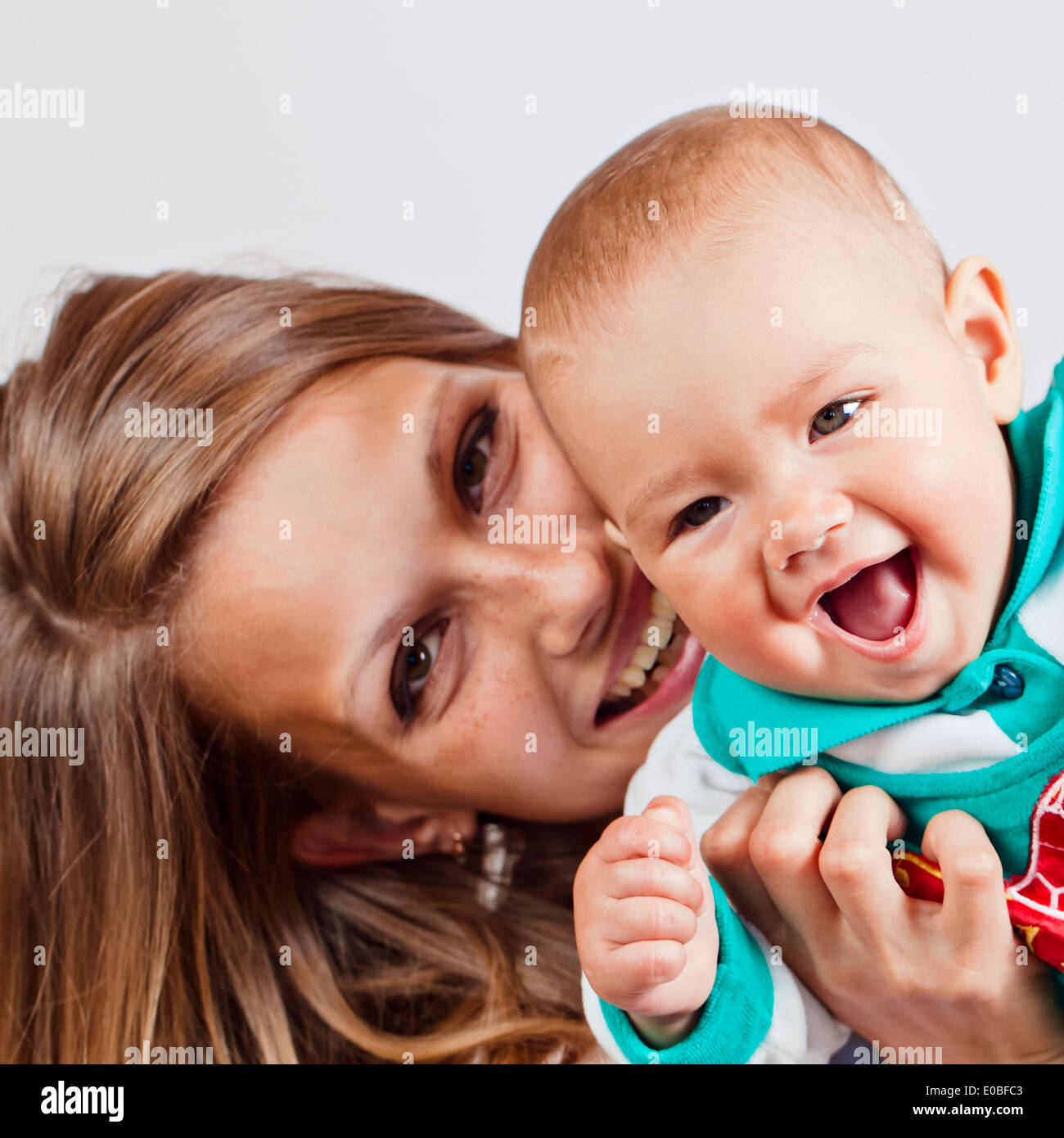 Blond mum hi-res stock photography and images - Alamy
