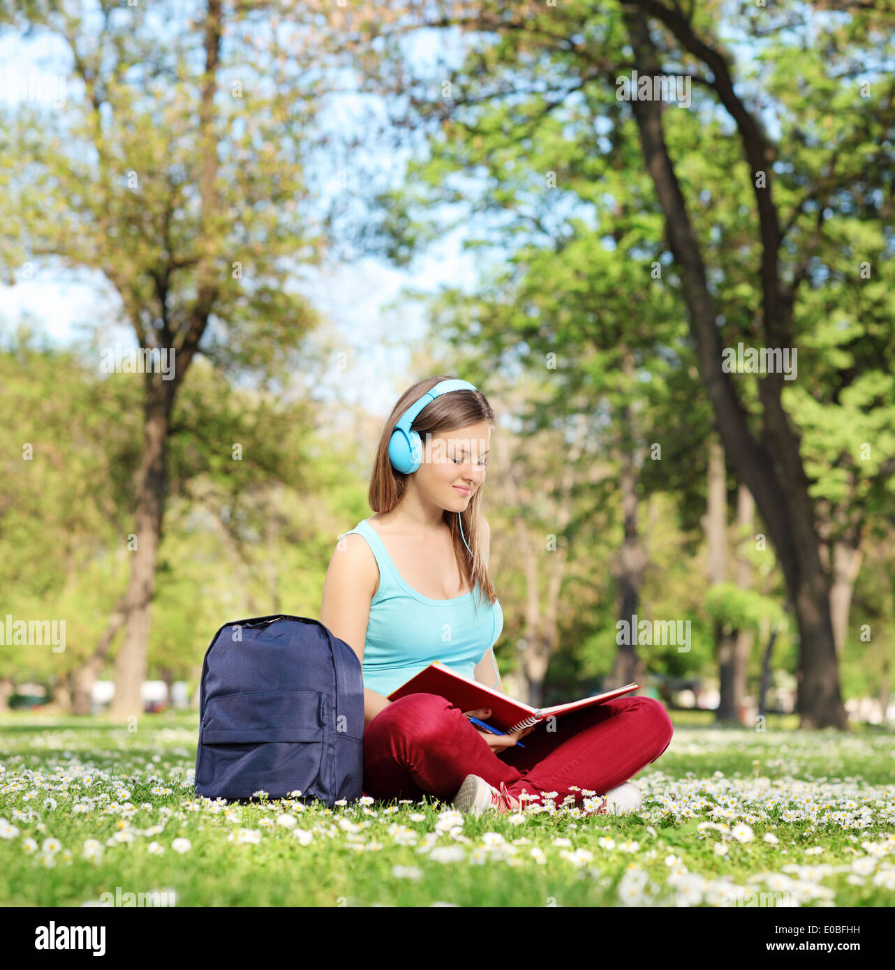 Student studying with headphones hi-res stock photography and images ...