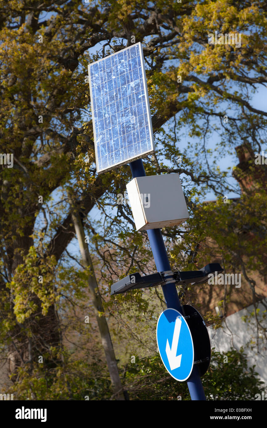 Solar panel providing power to traffic signs Stock Photo - Alamy