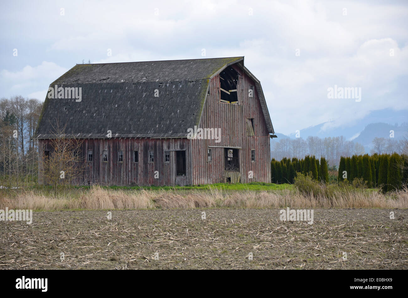 Wooden barn structure hi-res stock photography and images - Alamy