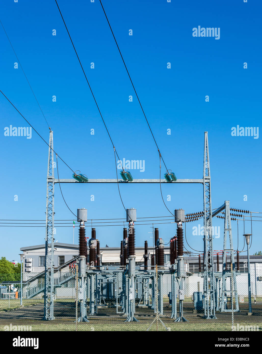 Power distribution capacitor hi-res stock photography and images - Alamy