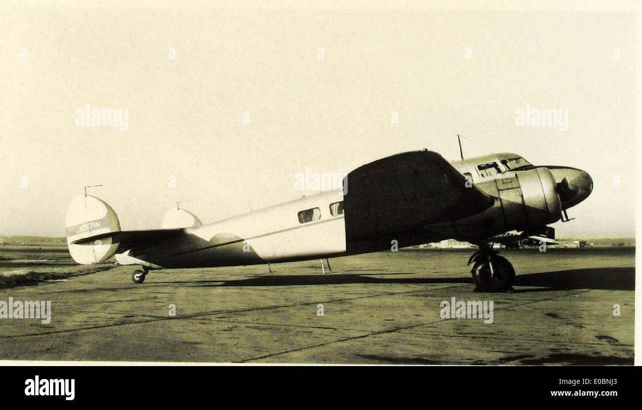 Lockheed electra 10a airplane hi-res stock photography and images - Alamy