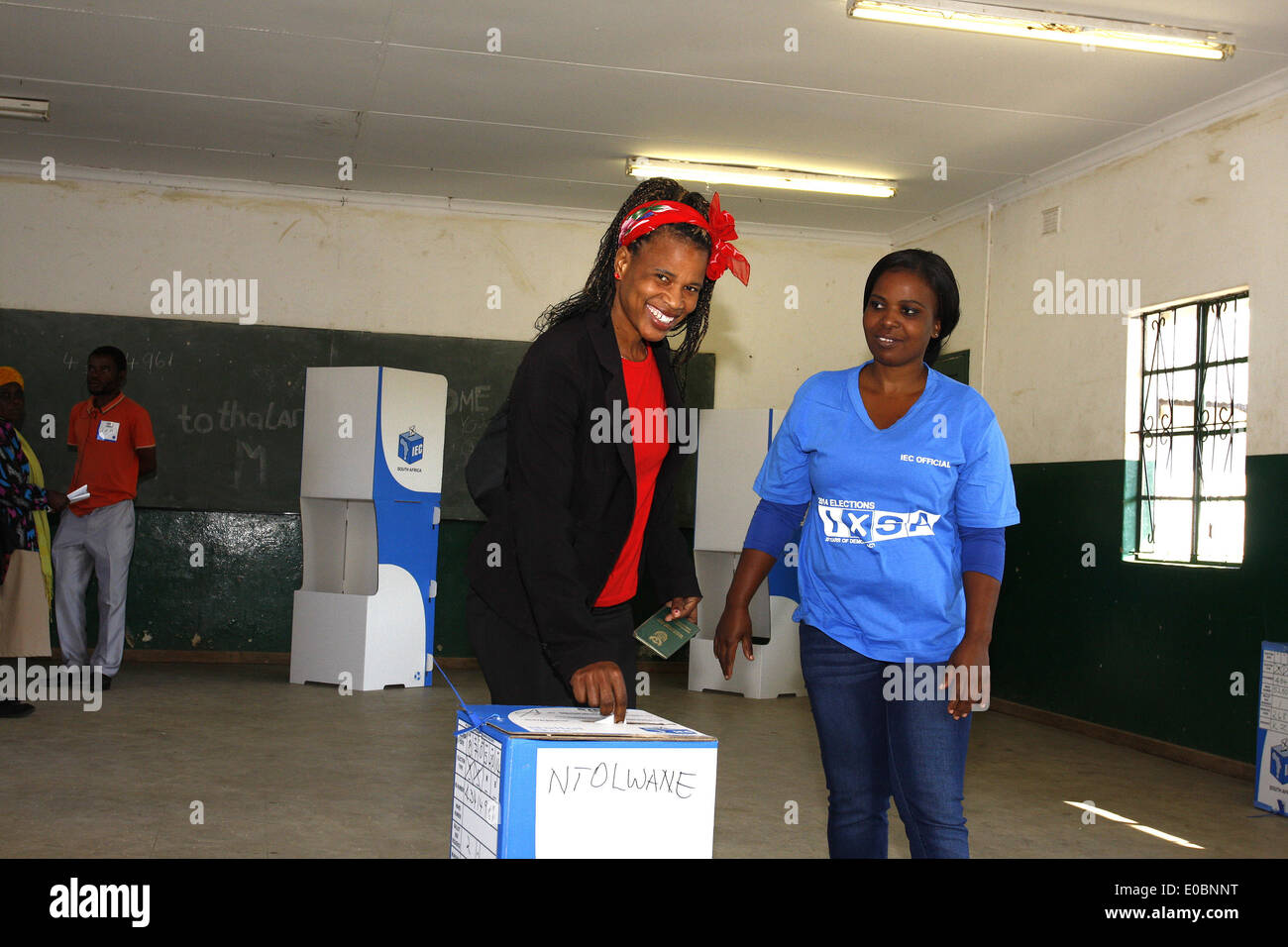 Nkandla, South Africa . 07th May, 2014. S'thandiwe Hlongwane votes at ...