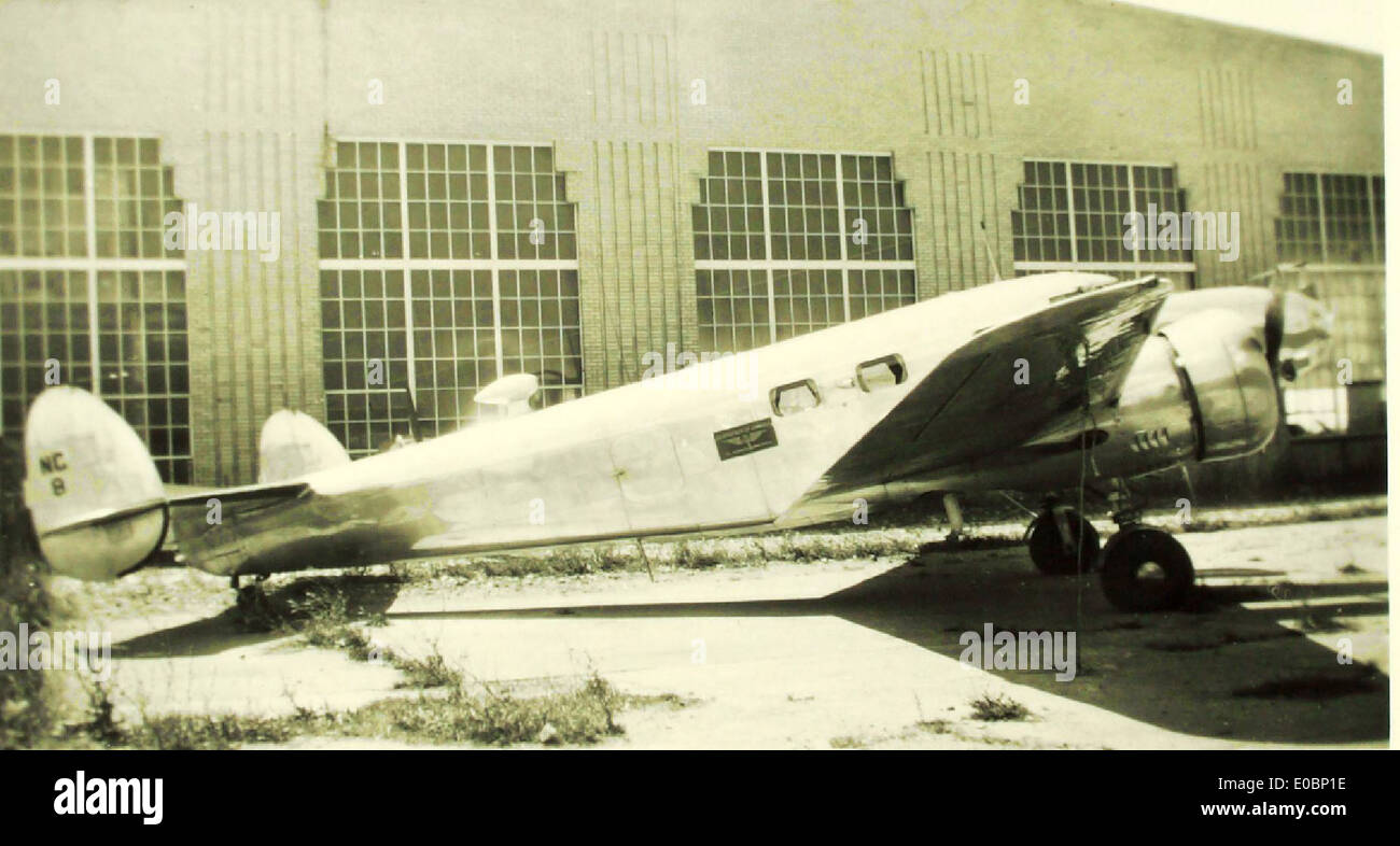 Lockheed model 12 electra junior hi-res stock photography and images ...