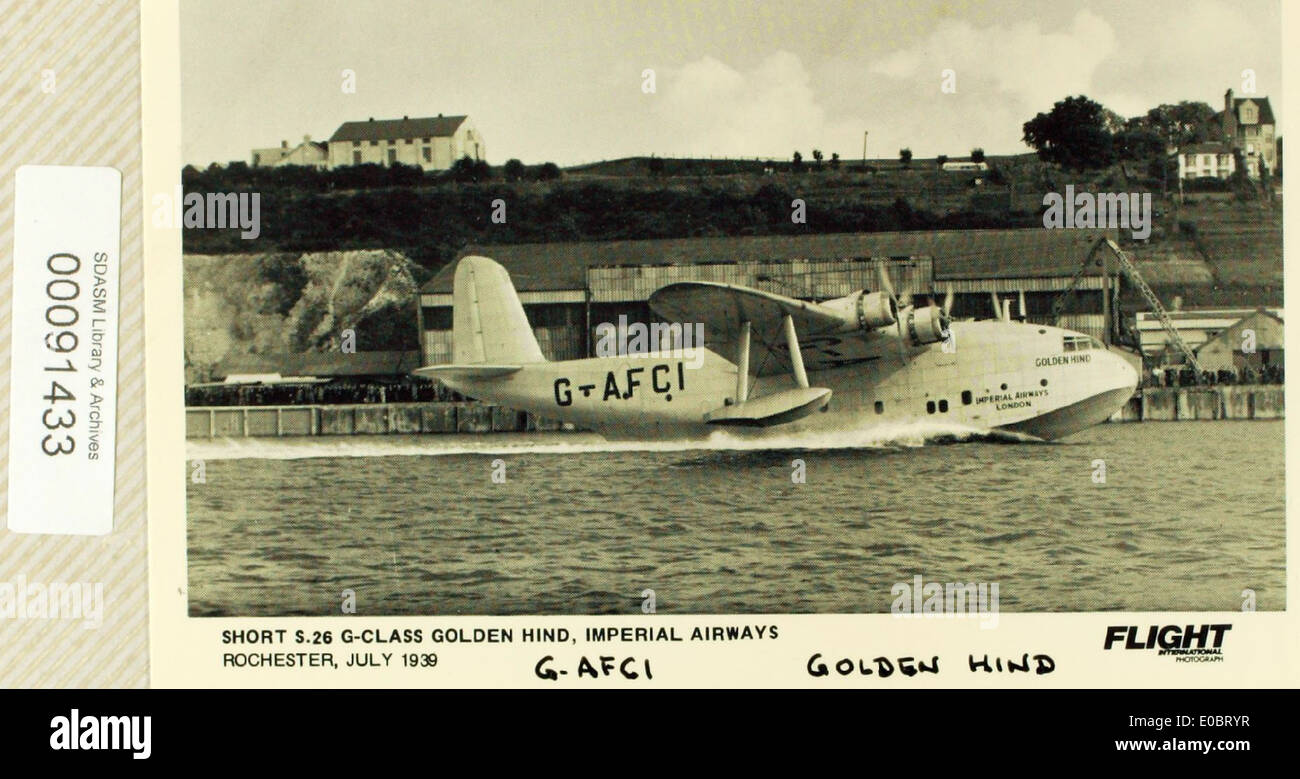 Short class flying boat hi-res stock photography and images - Alamy