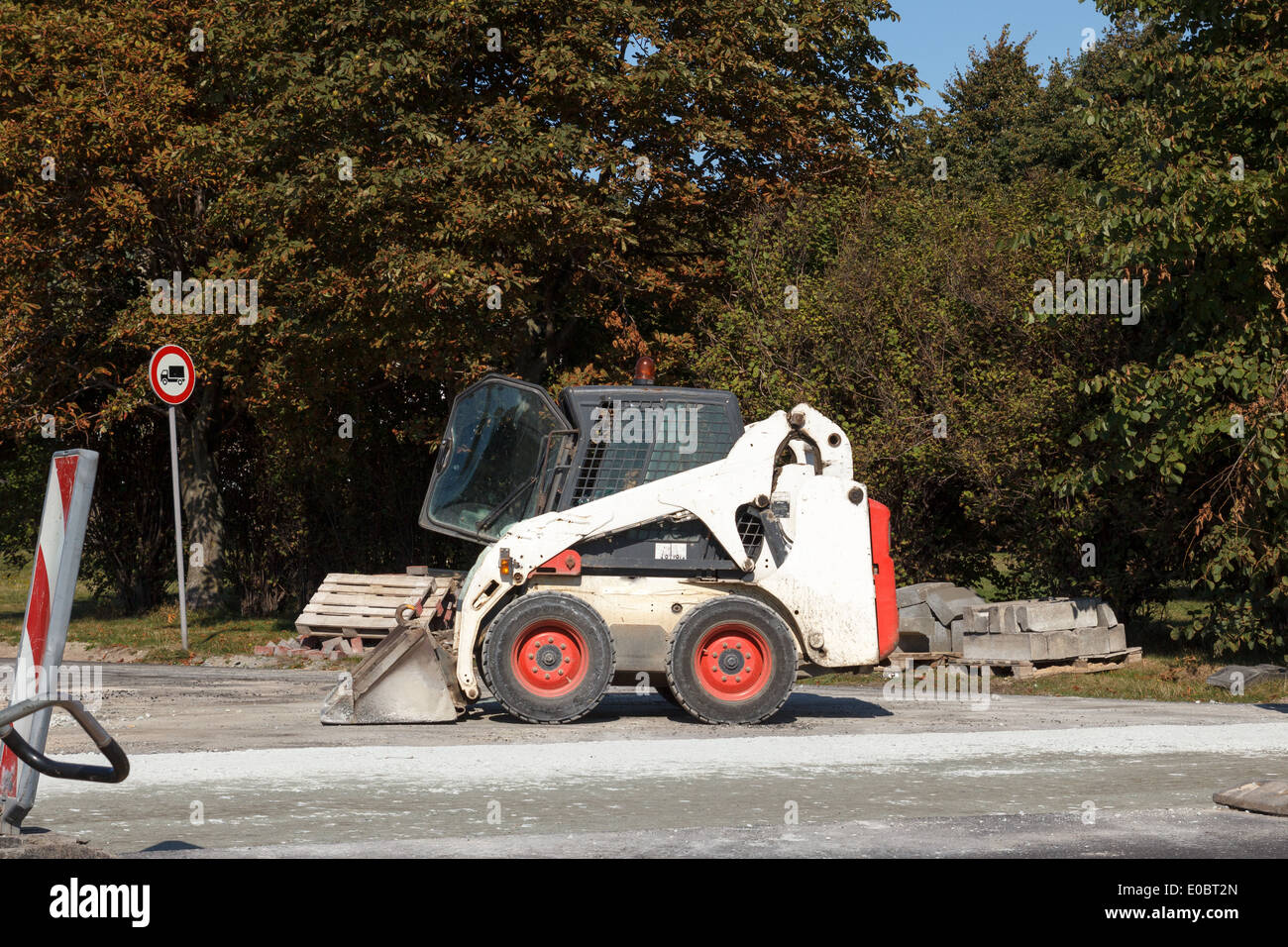 Bobcat equipment hi-res stock photography and images - Alamy