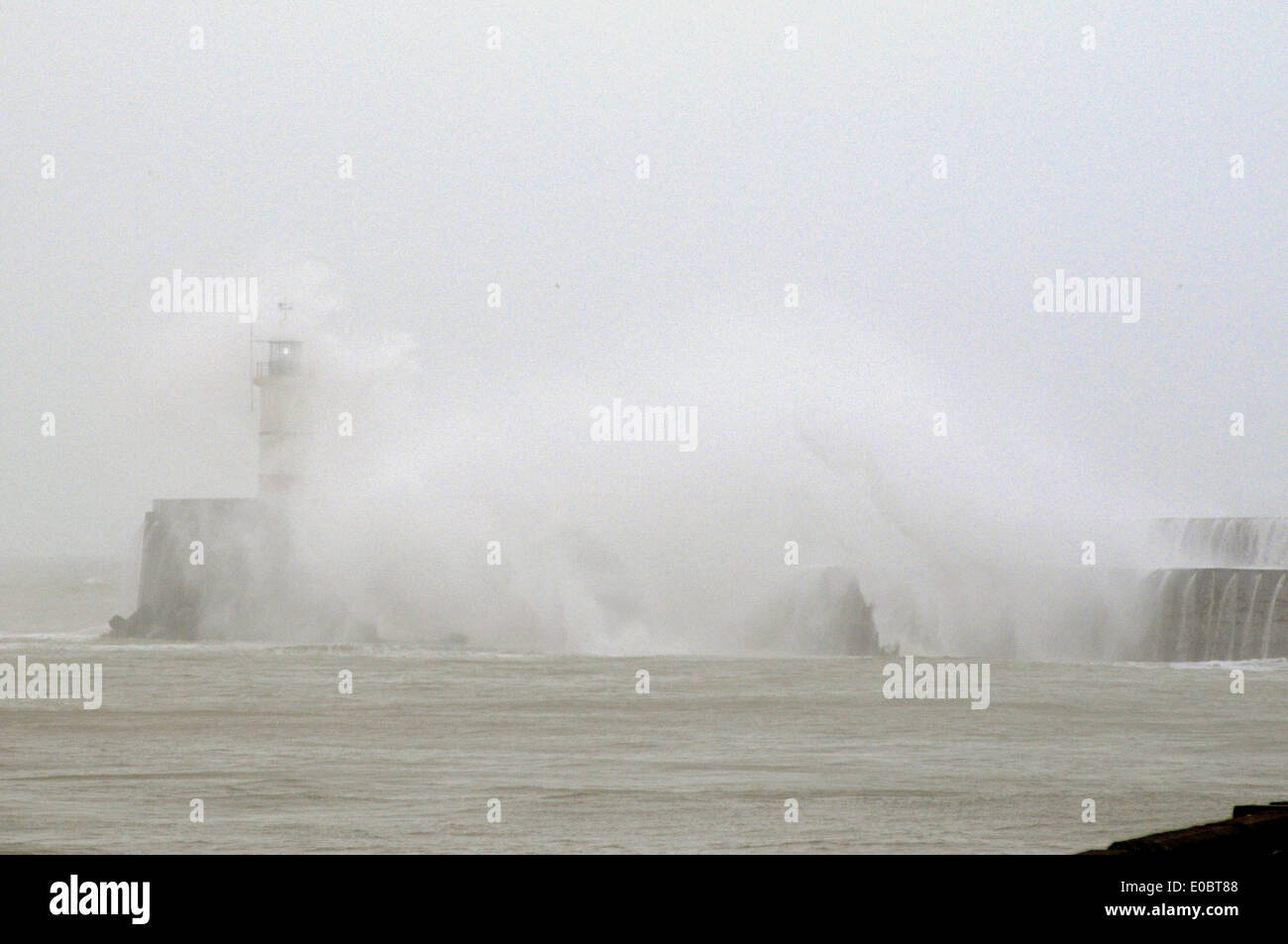Wind whipped waves hi-res stock photography and images - Alamy