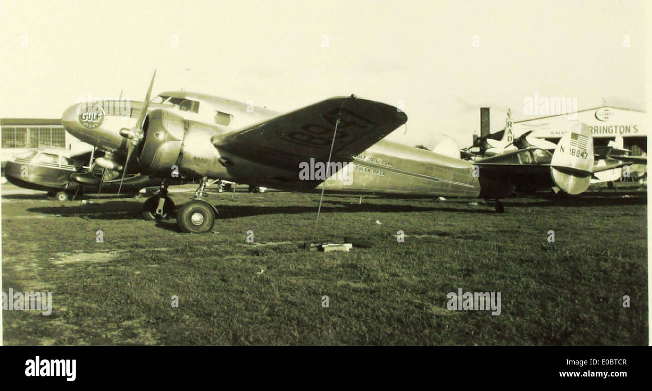 Lockheed model aircraft hi-res stock photography and images - Alamy