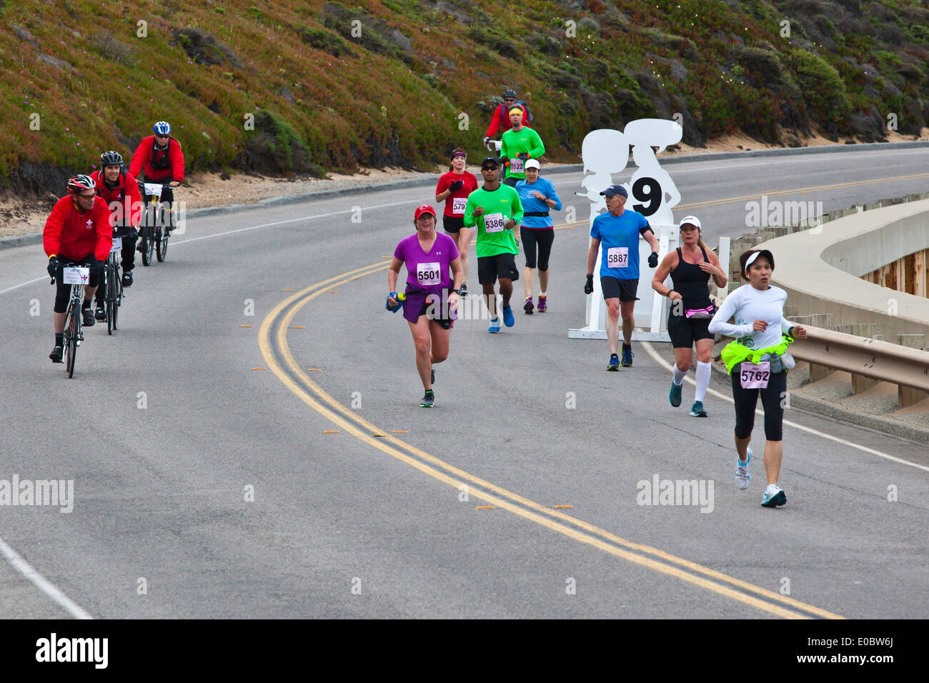 Big sur marathon hi-res stock photography and images - Alamy