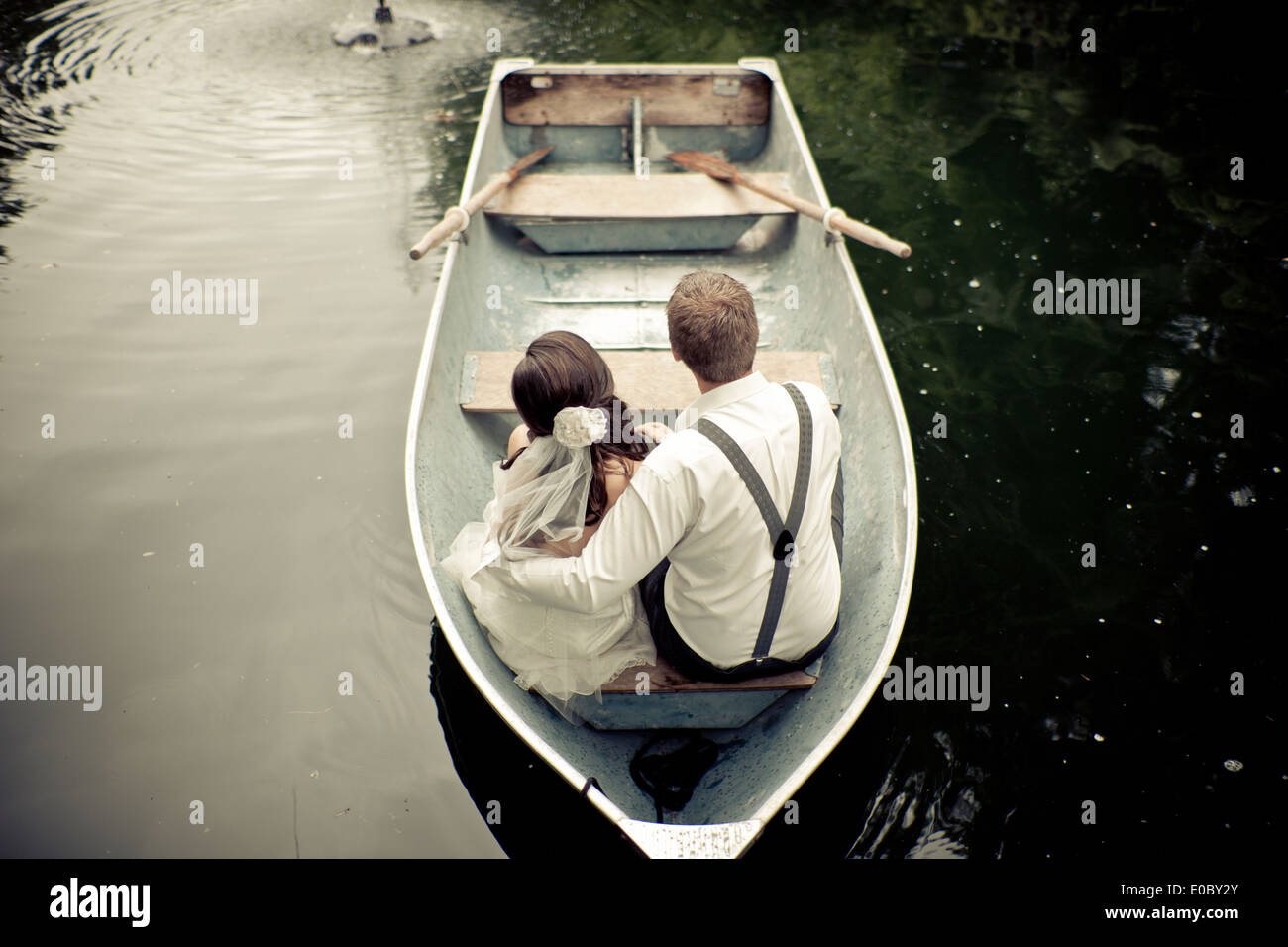 Row boat side view hi-res stock photography and images - Alamy