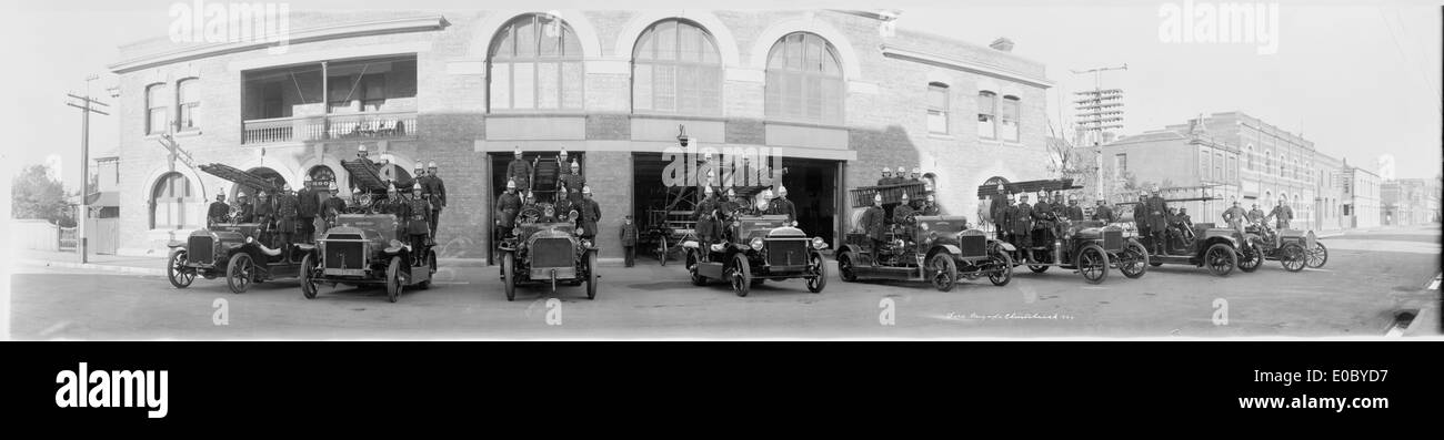 1920s firefighters hi-res stock photography and images - Alamy