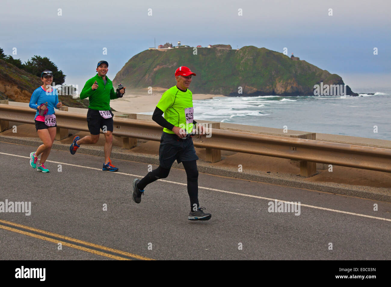 Big sur marathon d45 hi-res stock photography and images - Alamy