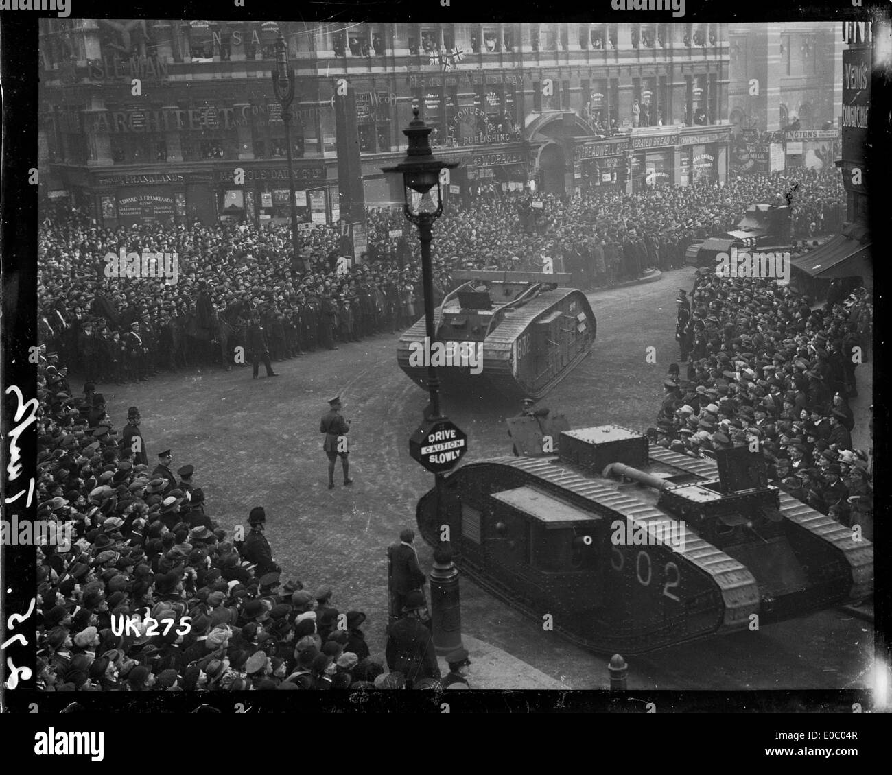 London 1918 tank hi-res stock photography and images - Alamy