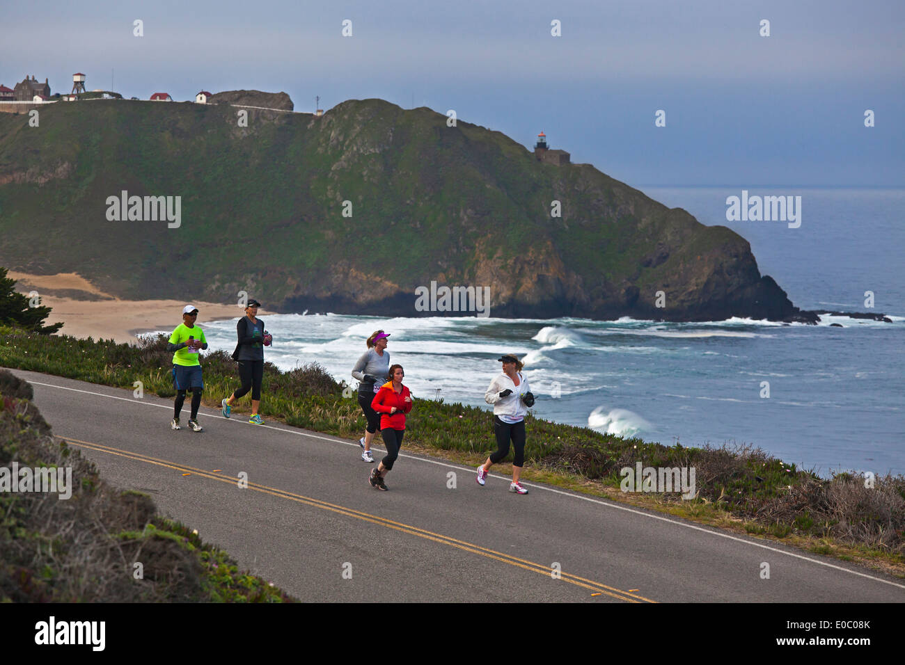 Big sur marathon d92 hi-res stock photography and images - Alamy