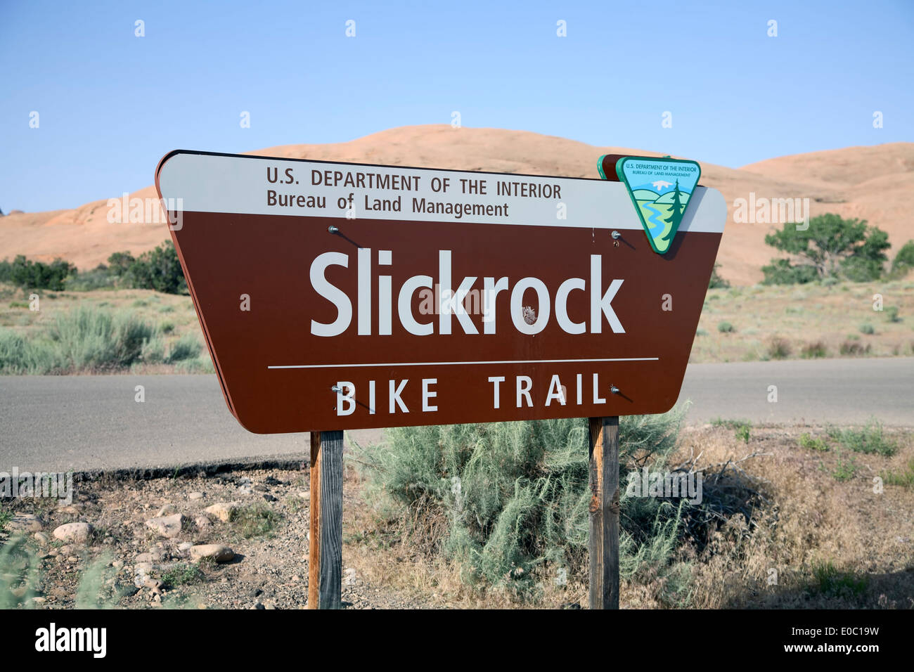 Mountain bike trail signs hi-res stock photography and images - Alamy