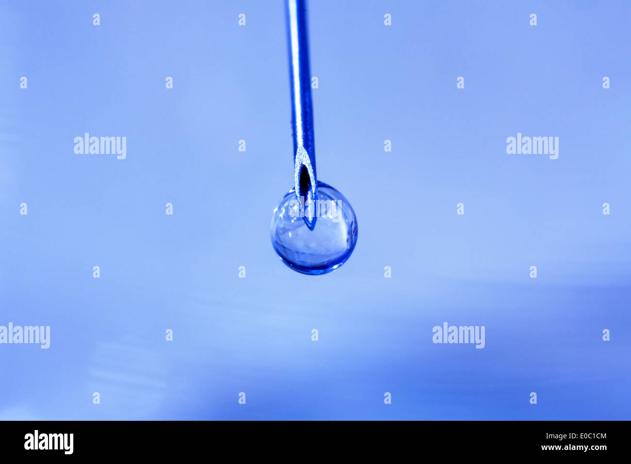 Drug drip hi-res stock photography and images - Alamy