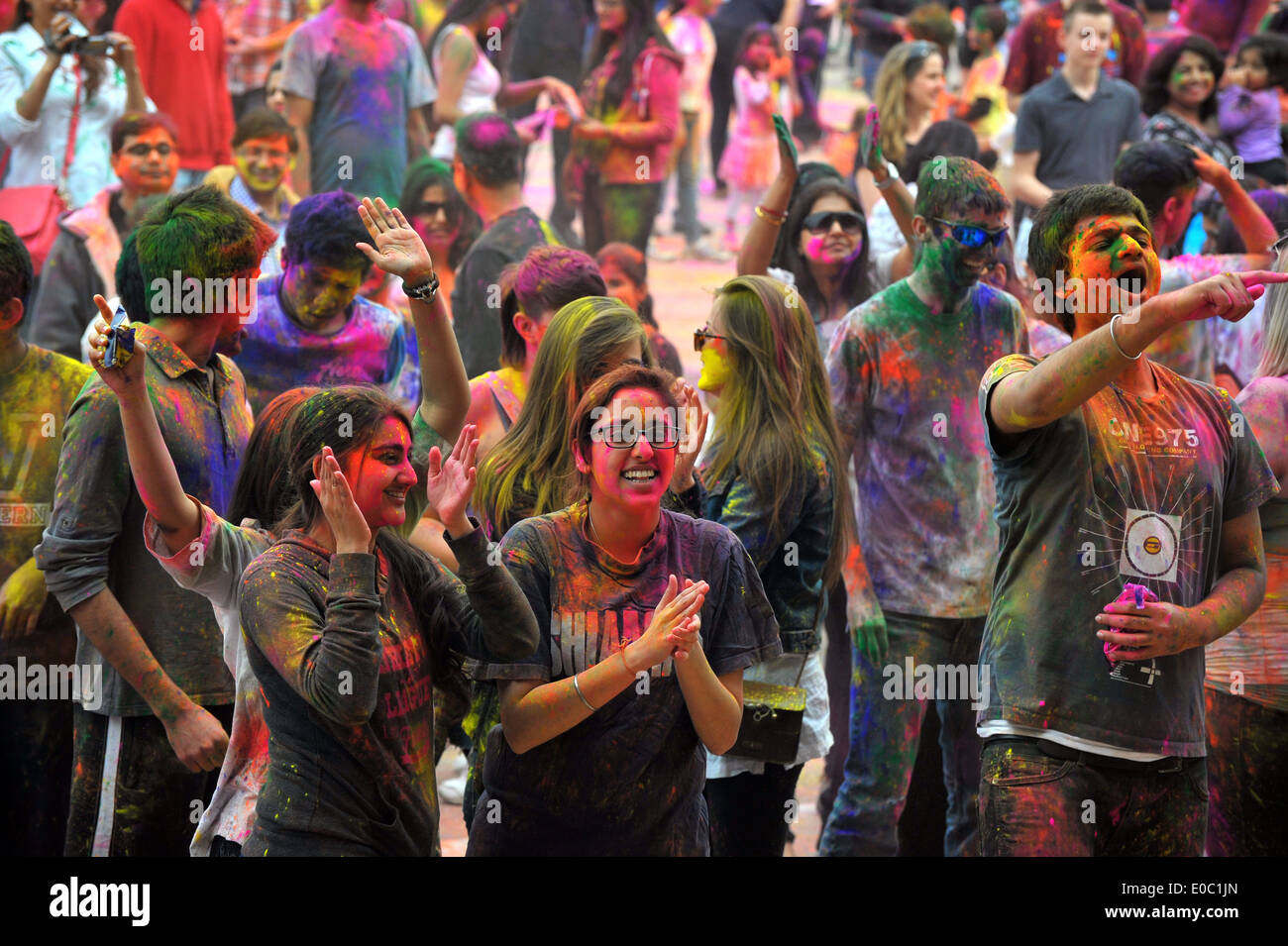 Holi festival india hi-res stock photography and images - Alamy