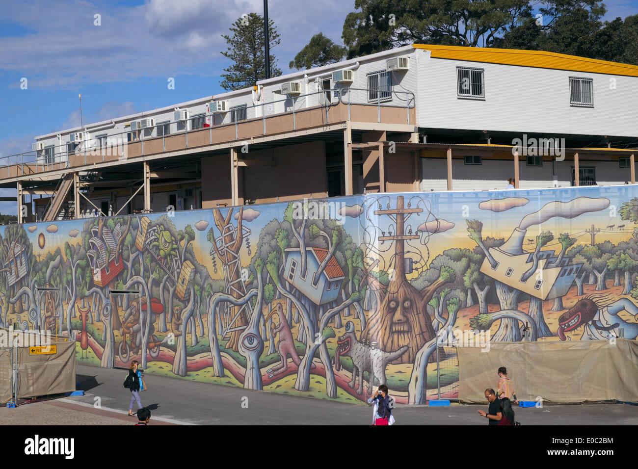 construction site compound on sydney opera house forecourt, to support ...