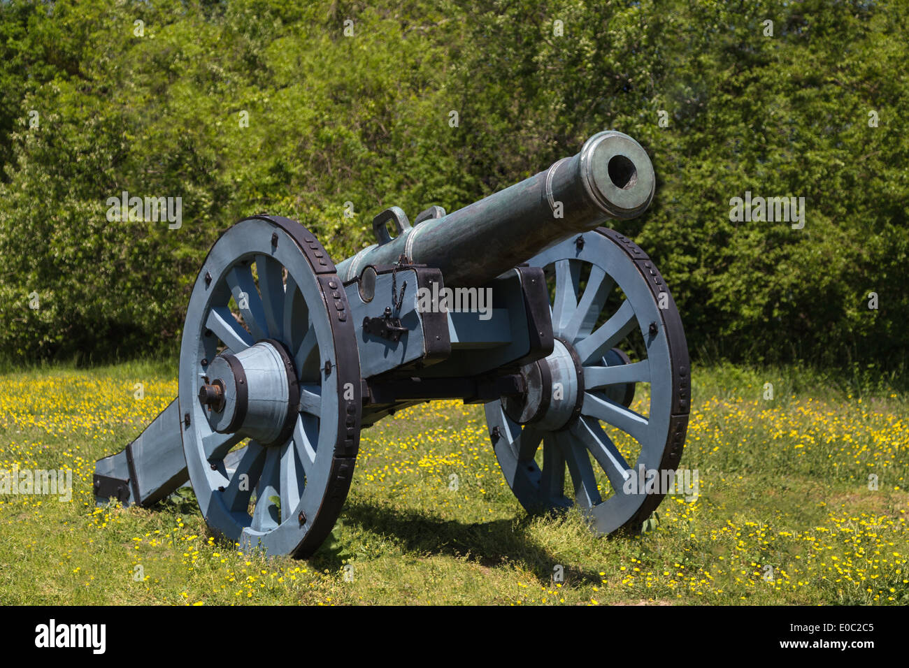 Blue cannon hi-res stock photography and images - Alamy