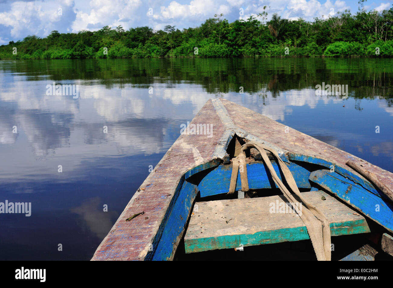 Traditional canoa hi-res stock photography and images - Alamy