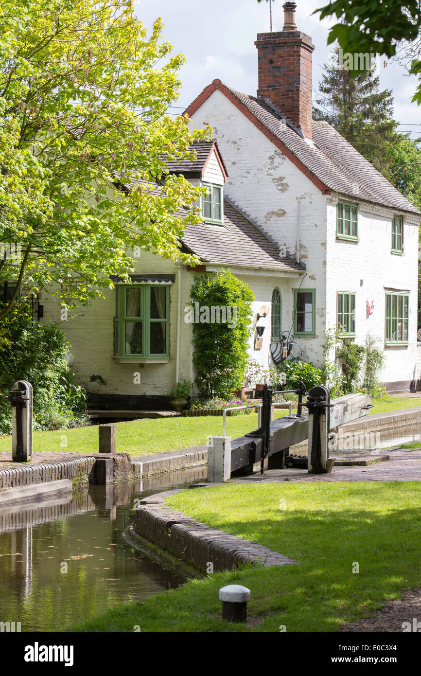Lock keepers cottage on the Staffordshire and Worcester Canal, England ...