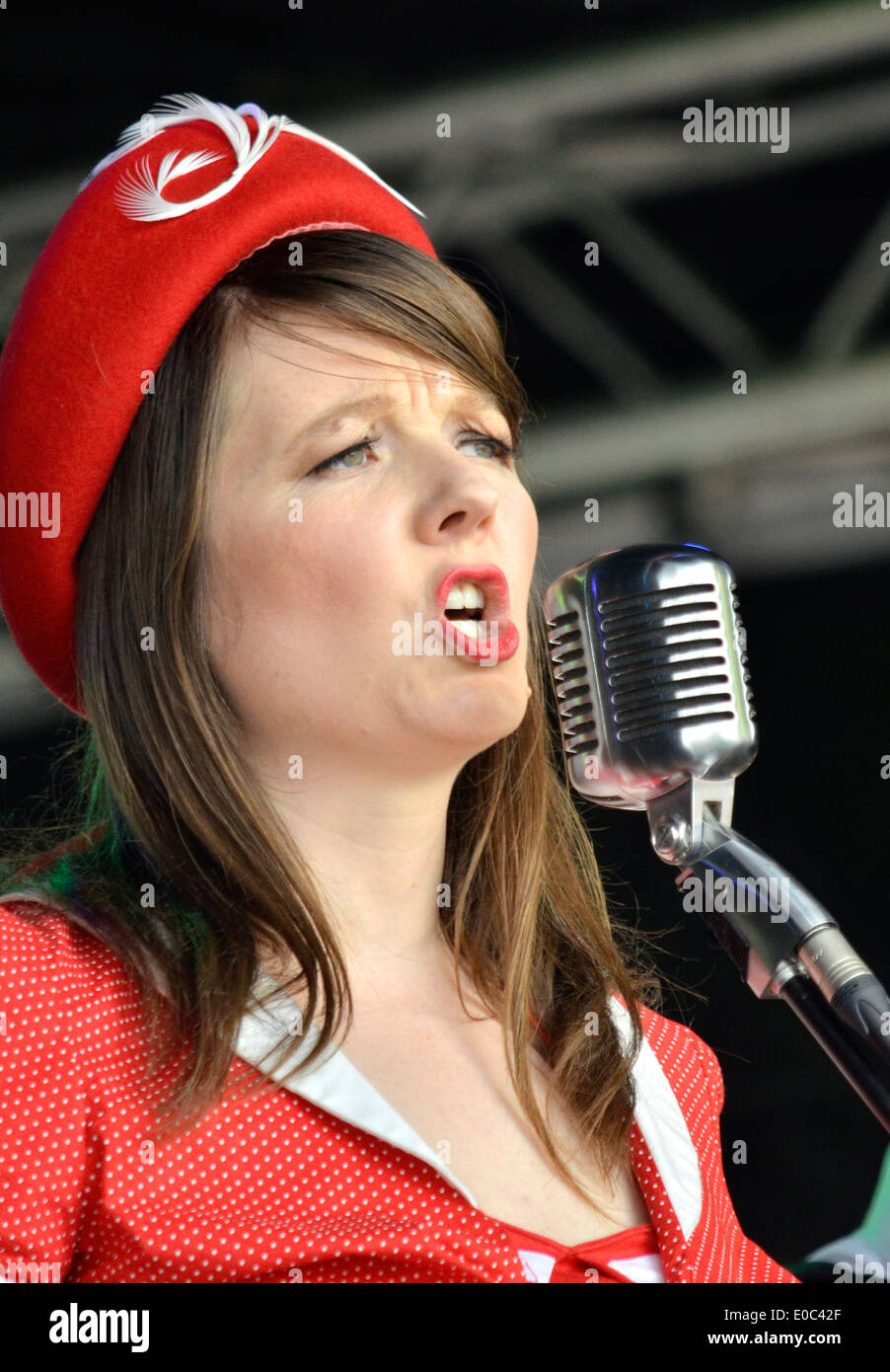 Polish british singer hi-res stock photography and images - Alamy
