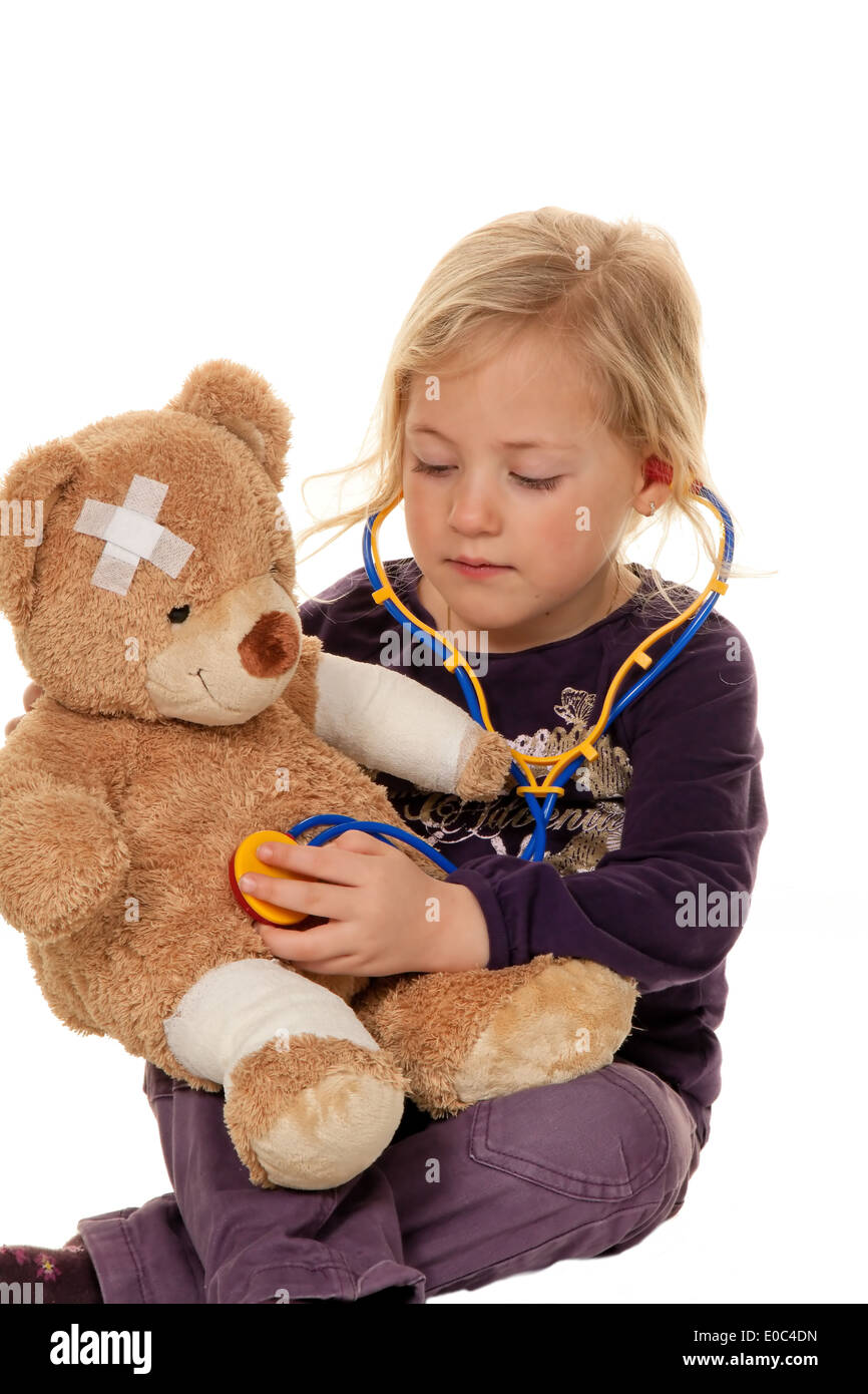 Kinder arzt maedchen hi-res stock photography and images - Alamy