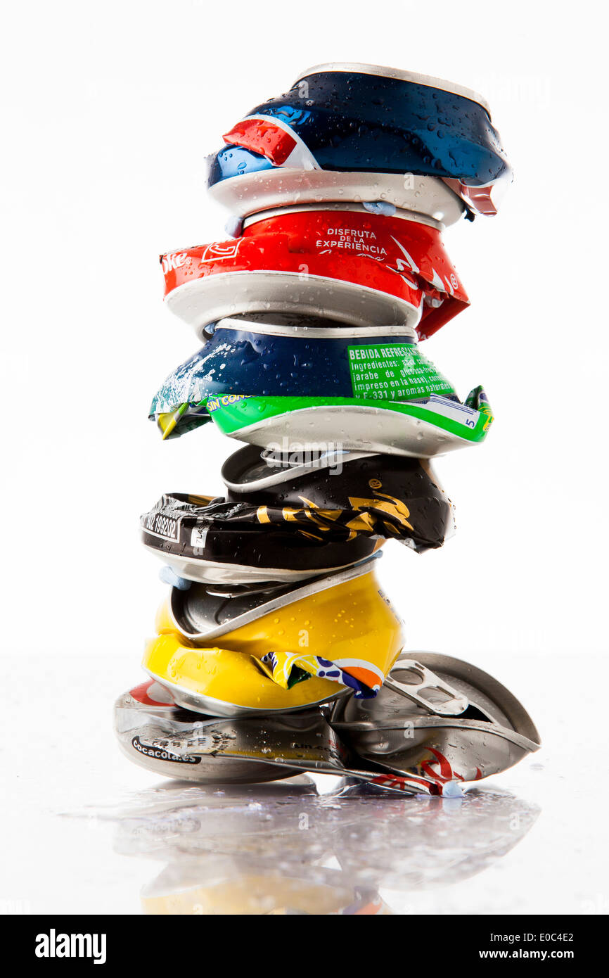 Soft drink cans hi-res stock photography and images - Alamy