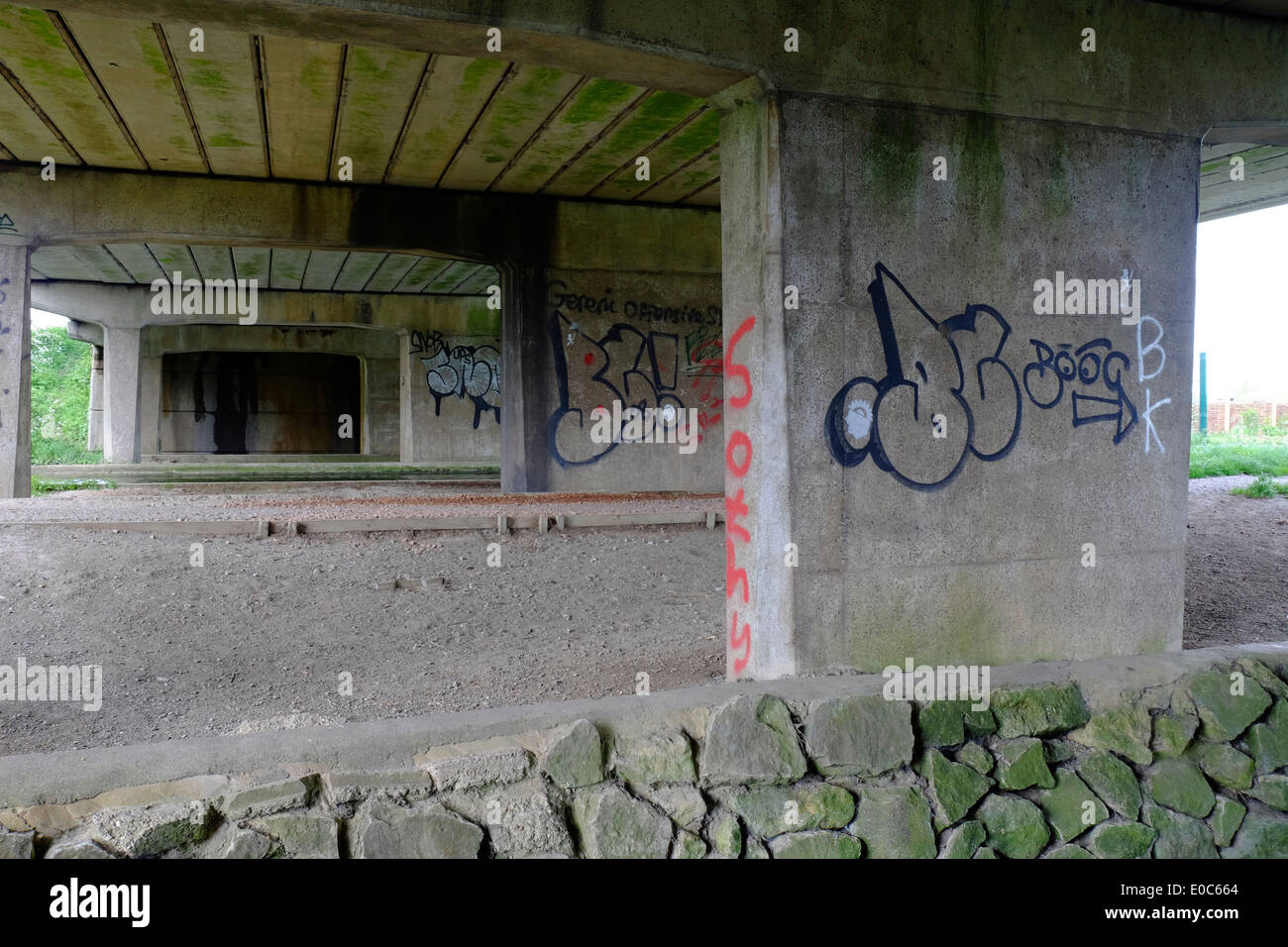 Bridge concrete pillars with graffiti vandalism hi-res stock ...
