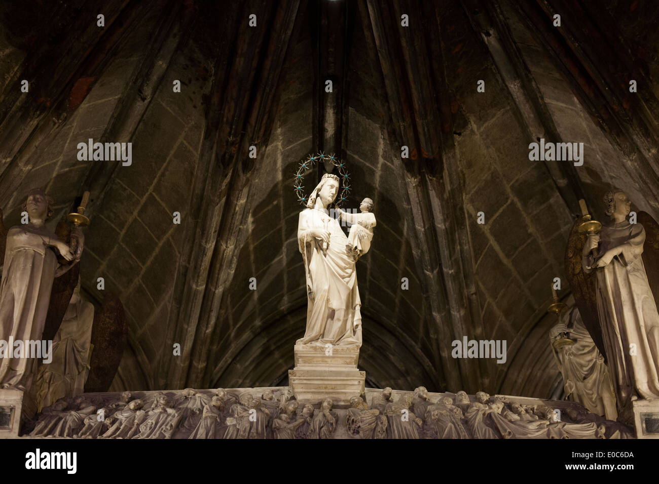 Figure of St. Eulalie in the crypt of the cathedral of Barcelona Stock ...