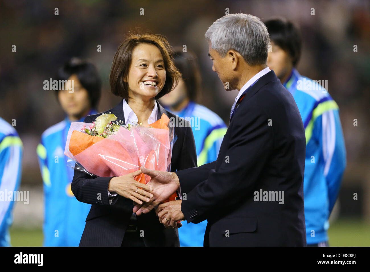Kincho Stadium, Osaka, Japan. 6th May, 2014. (L-R) Asako Takakura ...