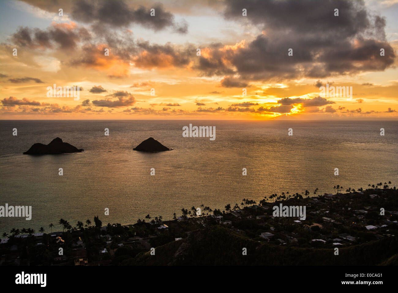 Lanikai sunrise hi-res stock photography and images - Alamy